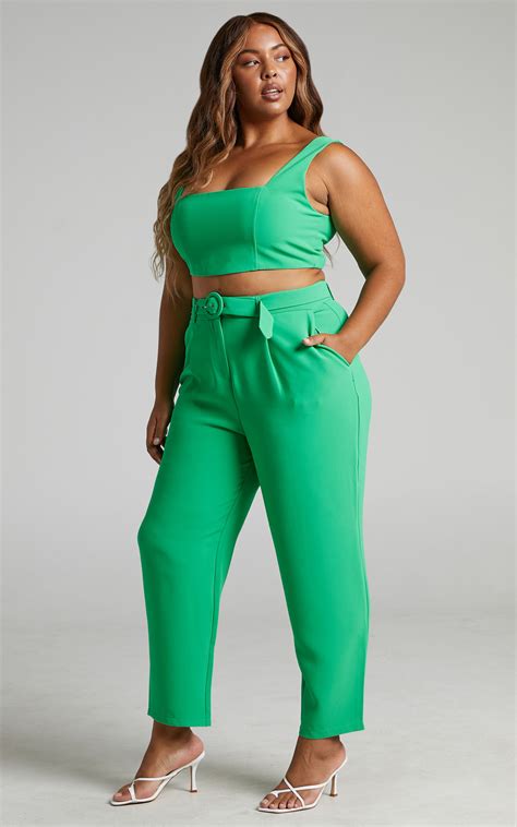 Reyna Two Piece Set Crop Top And Tailored Pants Set In Green Showpo