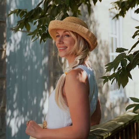 Amanda Weldon Belowtheblonde • Instagram Photos And Videos