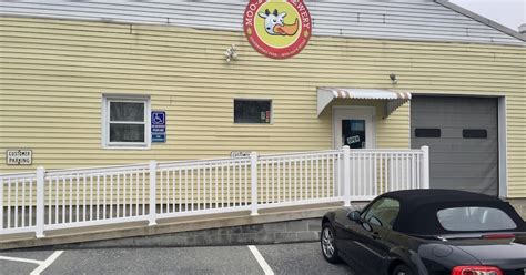 Retired Guys Beer Afternoon Moo Duck Brewery Elizabethtown Bar 133