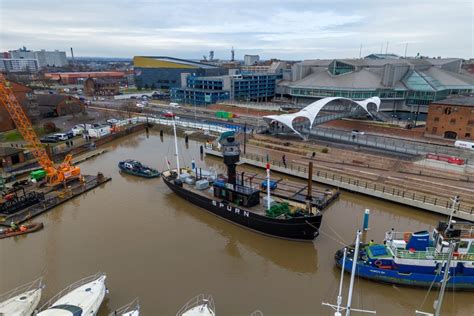 Gallery Spurn Lightship Makes Final Journey To New Home Maritime
