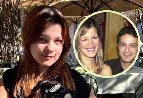 Manuela Comparte Una Foto Inédita Con Sus Padres Alejandro Sanz Y