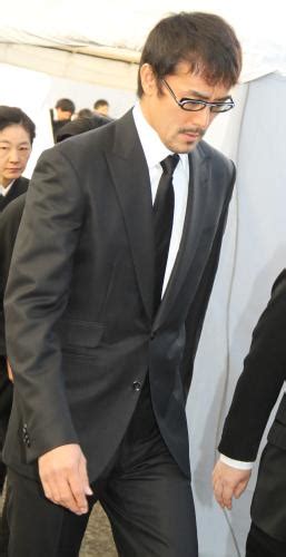 中村勘三郎さんの葬儀・告別式に参列した阿部寛 ― スポニチ Sponichi Annex 芸能