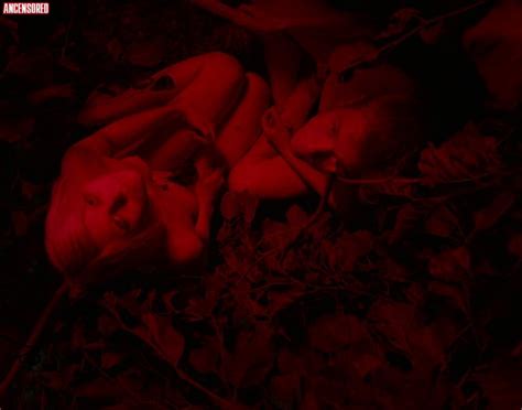 Roosa Söderholm nude pics página