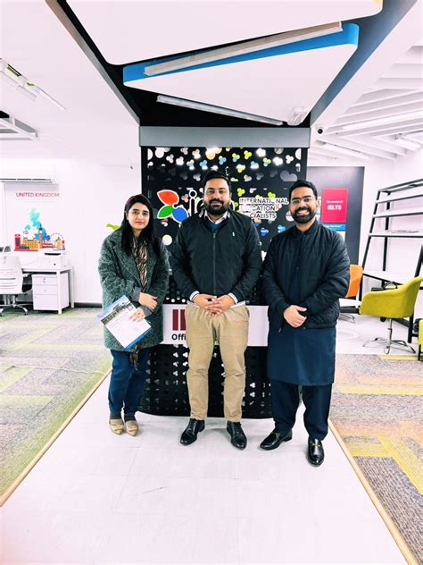 Sherozenazarbhatti Rameesha Khalid