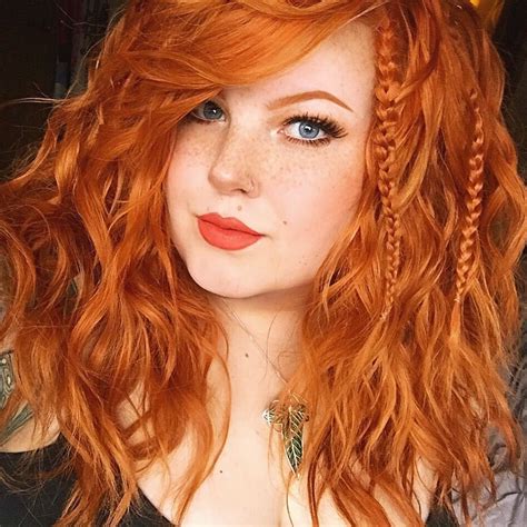 Pretty Redhead Redhead Girl Perfect Redhead Feathered Hairstyles