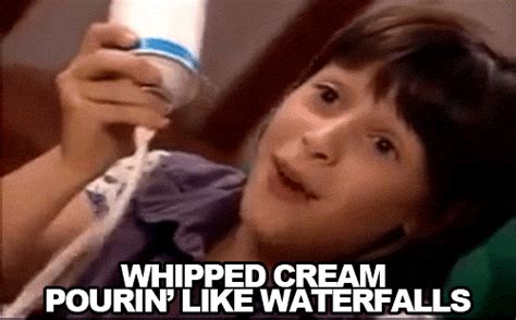 Whipped Cream Pourin Like Waterfalls S Obtenez Le Meilleur  Sur