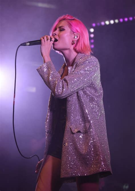 Nina Nesbitt Performs At Academy 2 In Manchester 04132019 Hawtcelebs
