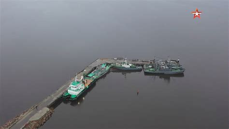 米哈伊尔·卡赞斯基（Михаил Казанский）向水文学船转移至波罗的海舰队的镜头哔哩哔哩bilibili