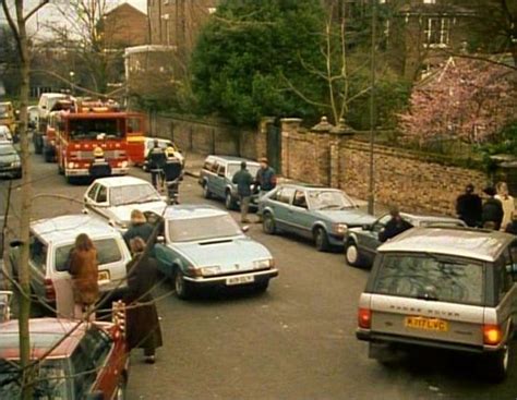 IMCDb Org 1993 Land Rover Range Rover Vogue SE Series I In London S