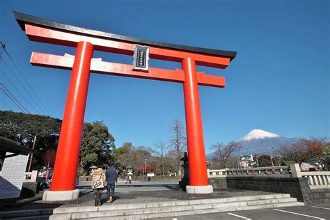 観光の時間をムダにしたくない 富士宮市浅間大社白糸ノ滝の主な駐車場と入車ルートはこちら 富士宮やきそばフードバレー公式ガイド