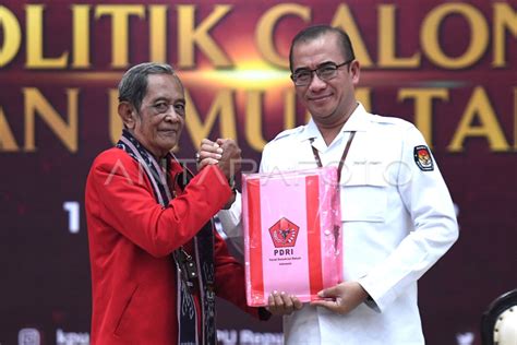 PARTAI DEMOKRASI RAKYAT INDONESIA DAFTAR KE KPU ANTARA Foto