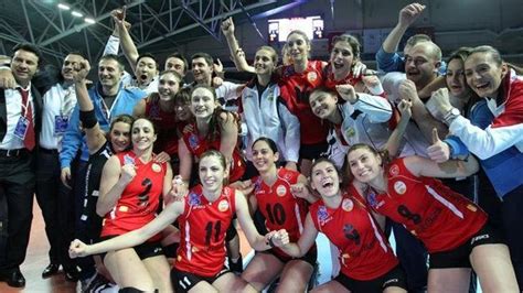 Vakıfbank Kadınlar Cev Şampiyonlar Ligi Dörtlü Finalde Voleybol