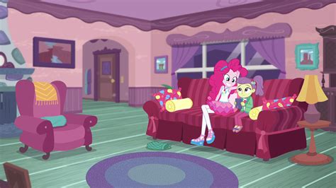 Image Pinkie Pie Sits Down Next To Lily Pad Egds3png My Little