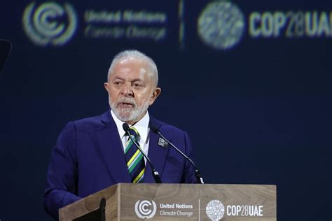 Vídeo Lula Se Emociona Ao Ceder Discurso Para Marina Silva Na Cop28