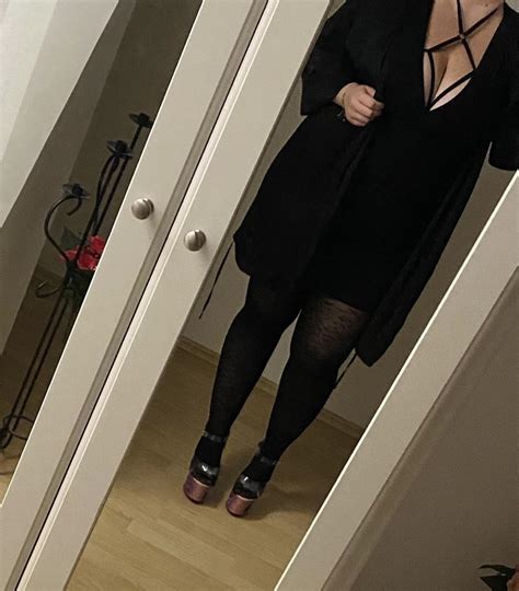 Sklave Schick Mir Deine Vorlieben Und Ich überlege Mir Eine Besondere