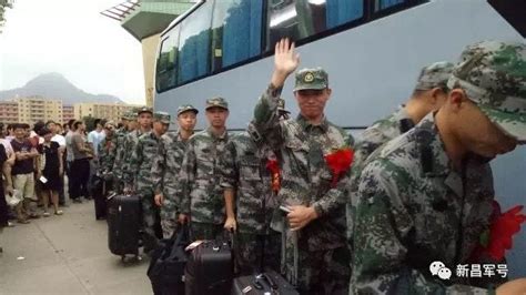 新昌新兵陸續啟程開始軍旅生涯 每日頭條