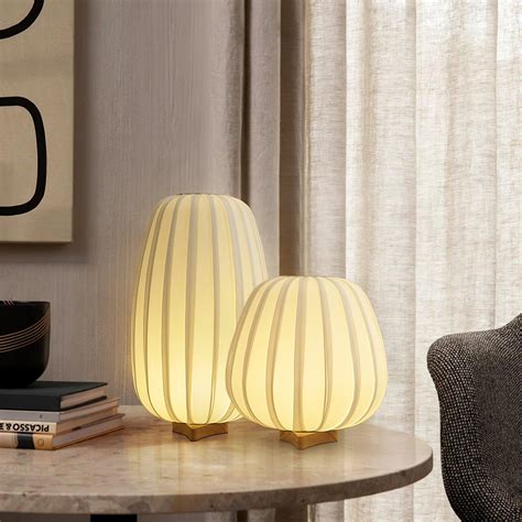 Fabric Minimalist Table Lamp Vakkerlight