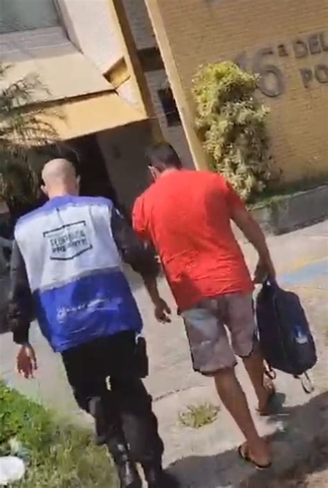 Portal Zap Mulher Finge Dormir Grava Importunação Sexual Dentro De