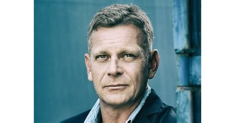 Юлиан Вергов Жените обичат боя