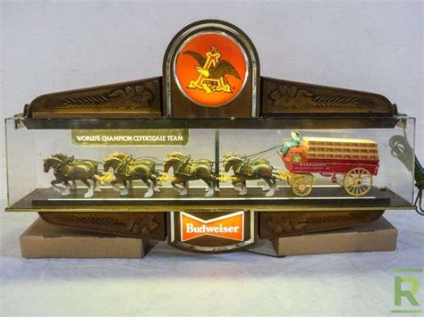 Vintage Anheuser Busch Budweiser Clydesdale Lighted Beer Sign 20 X 34