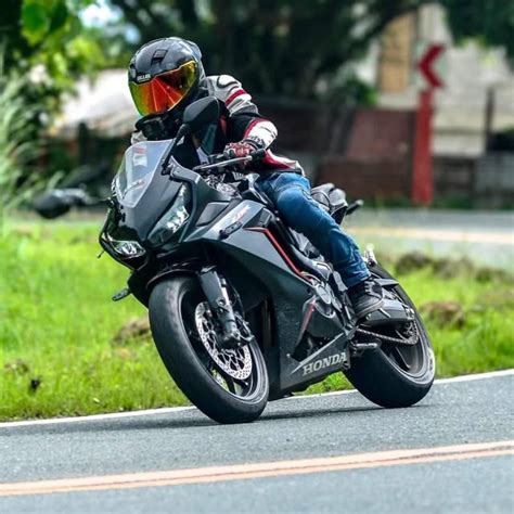 Lazy Rookie Lazy Rookie23 • Threads Say More