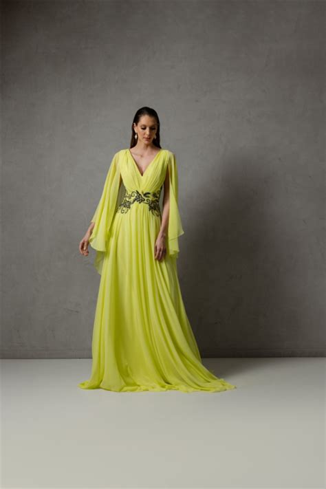 Vestido Em Musseline De Seda Manga Capa E Bordado Lateral Gloria