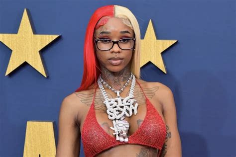 Sexyy Red S Security Fights Guard Who Touched Her Inappropriately At A Club