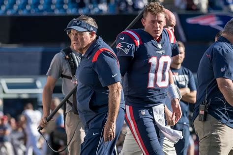 Bedard Why Did Bill Belichick Grab Mac Jones By The Wrist And Lead