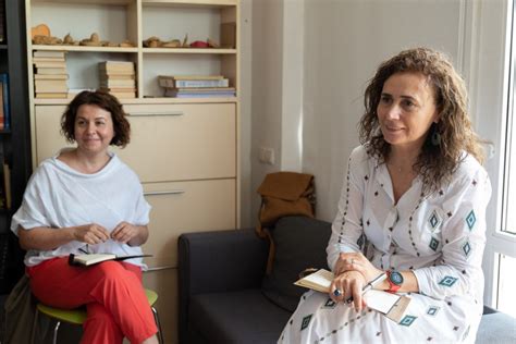 Cum Arată Un Curs De Educație De Pubertate în Mediul Rural Povestea Asociației Caregivers