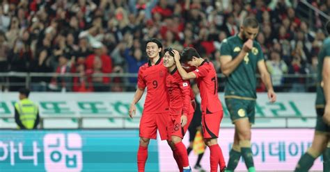 한국 싱가포르 상대 Gk 선방 크로스바 불운과 빗장 수비 벗겨낸 이강인 조규성 합작품