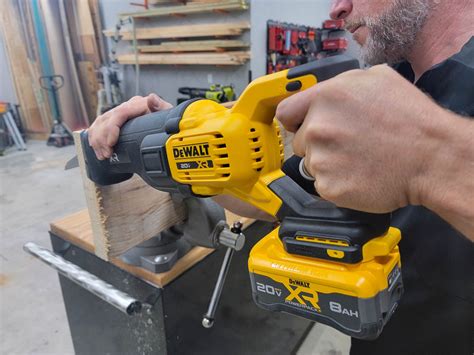 Review Dewalt 20v Max Xr Reciprocating Saw Dcs384