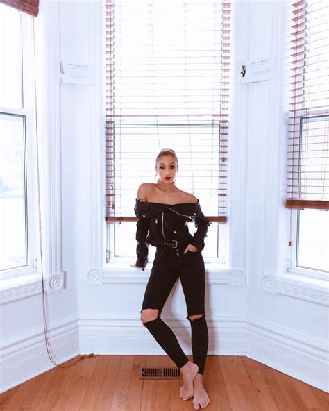 Briar Nolets Feet I Piedi Di Briar Nolet Celebrities Feet 2022