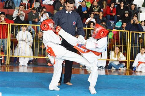 Diario Crónicas de Mercedes Soriano Uruguay Karate Dos Riverenses