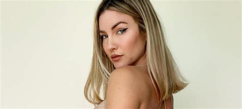 Cassandre Davis Gaat Viral Op Instagram Door Extreem Ronde Achterste