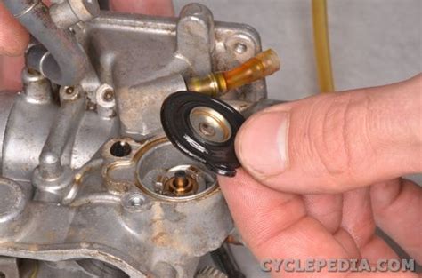 1987 – 2000 Carburetor Assembly | CYCLEPEDIA Yamaha TW200 Online Manual
