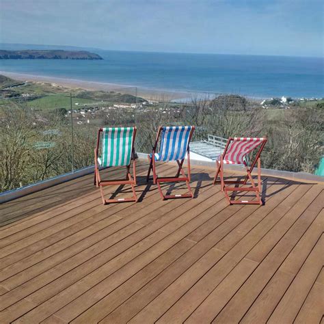 Enhanced Grain Coppered Oak Lazylawn