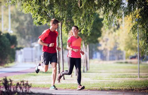 9 Morning Run Benefits That Will Get You Out Of Bed 2022