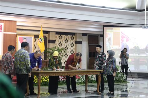 Ikrar Bersama Dan Penandatanganan Pakta Integritas Netralitas ASN