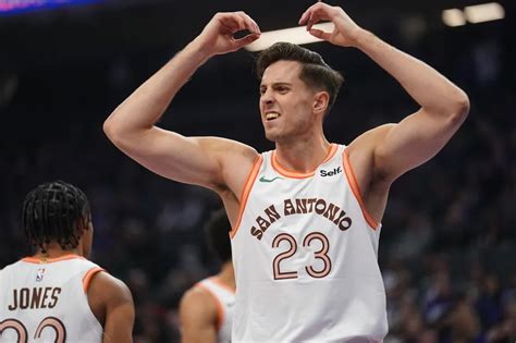 Zach Collins The Center For The San Antonio Spurs Requires Surgery To