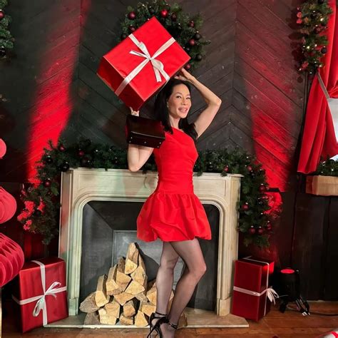 Posts Daily💖i Try Lucy Liu Lucyliu Nylons Legs Instagram