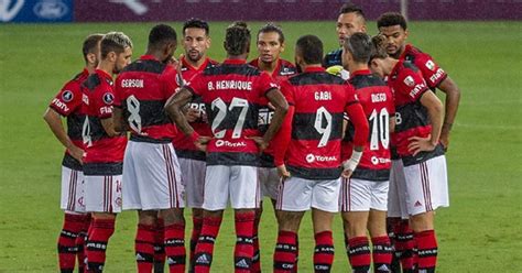 Lateral do Flamengo entra na mira de time da Série A diretoria bate o