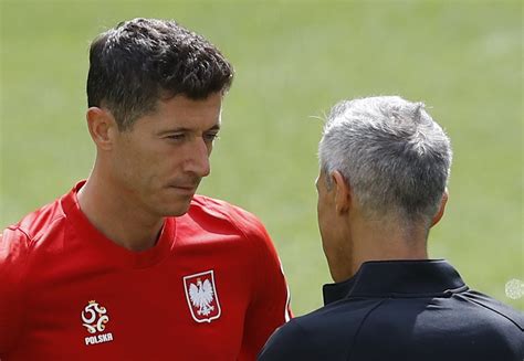 Eurocopa Polônia tem sistema para girar em torno de Lewandowski o