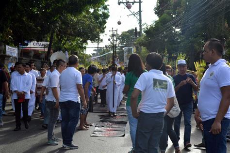 Holy Week Easter Take On Penitential Tone In The Philippines