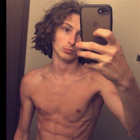 JJ 𓂀 jj official เรองราว Snapchat ตลอดจน Spotlight และเลนส