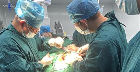 多学科协作九旬老人摆脱疝气折磨 腾讯新闻