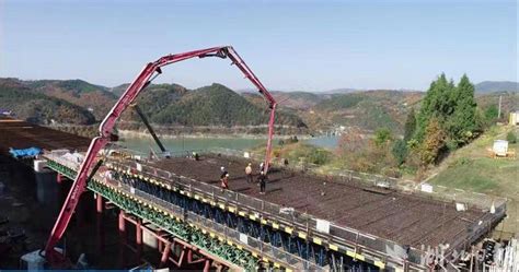 汉江特大桥首片现浇梁浇筑 西十高铁线路施工进入新阶段湖北混凝土支架