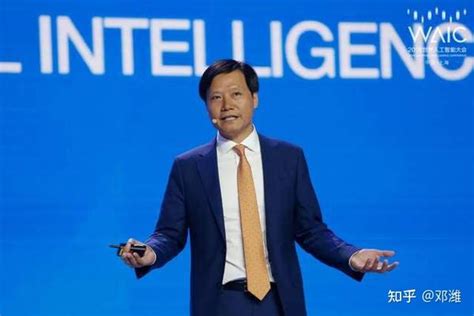 雷军一张高管合照，暴露“老板穿啥，我就穿啥”的潜规则！ 知乎