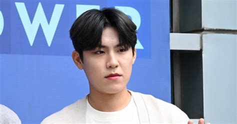 에이비식스 박우진 훈훈한 오빠미 사진