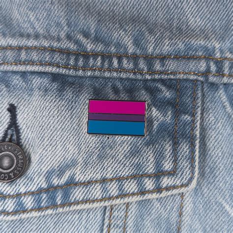 Bisexual Lapel Pin Show Your Pride With Yieki