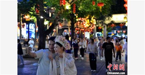 福州高温催热“夜经济”腾讯新闻